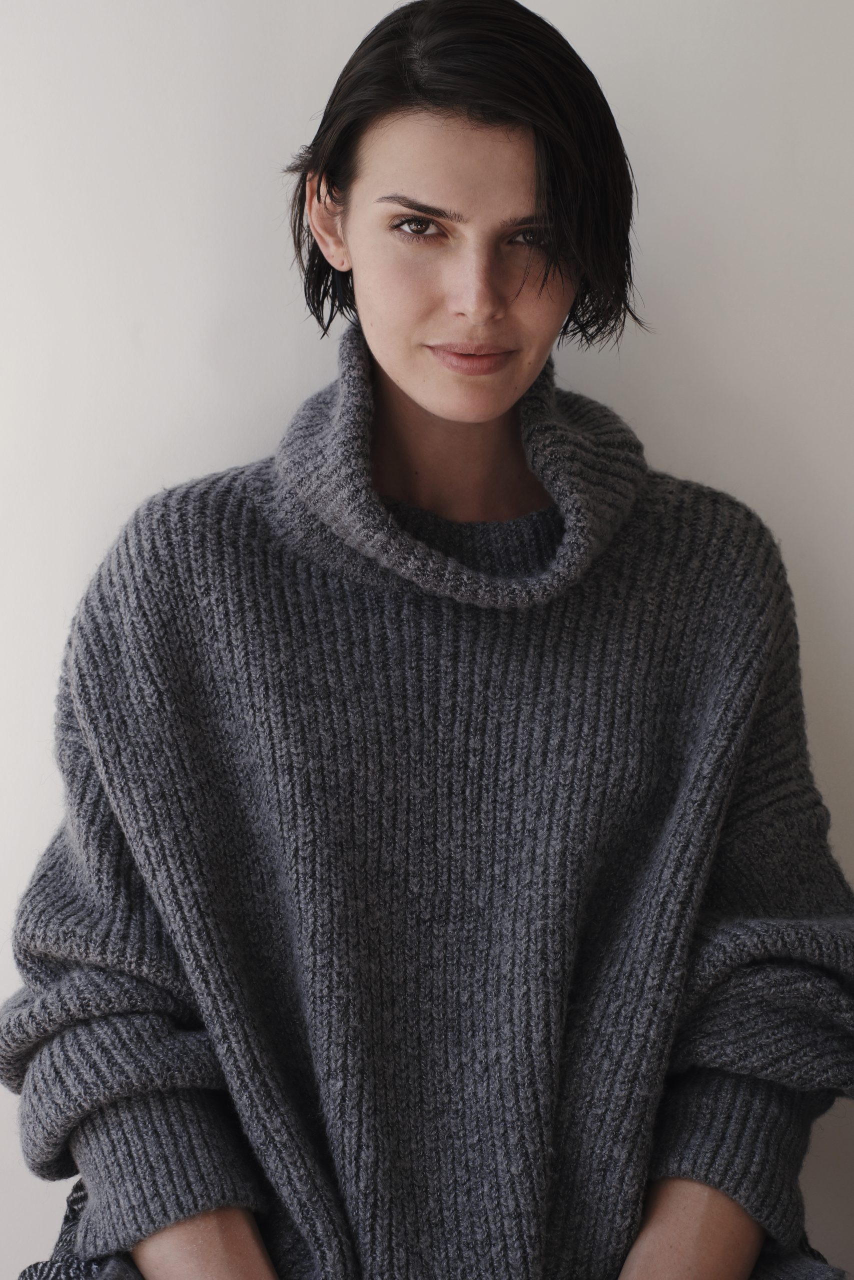 Debora Fernandes | MODELS | 株式会社アクセル