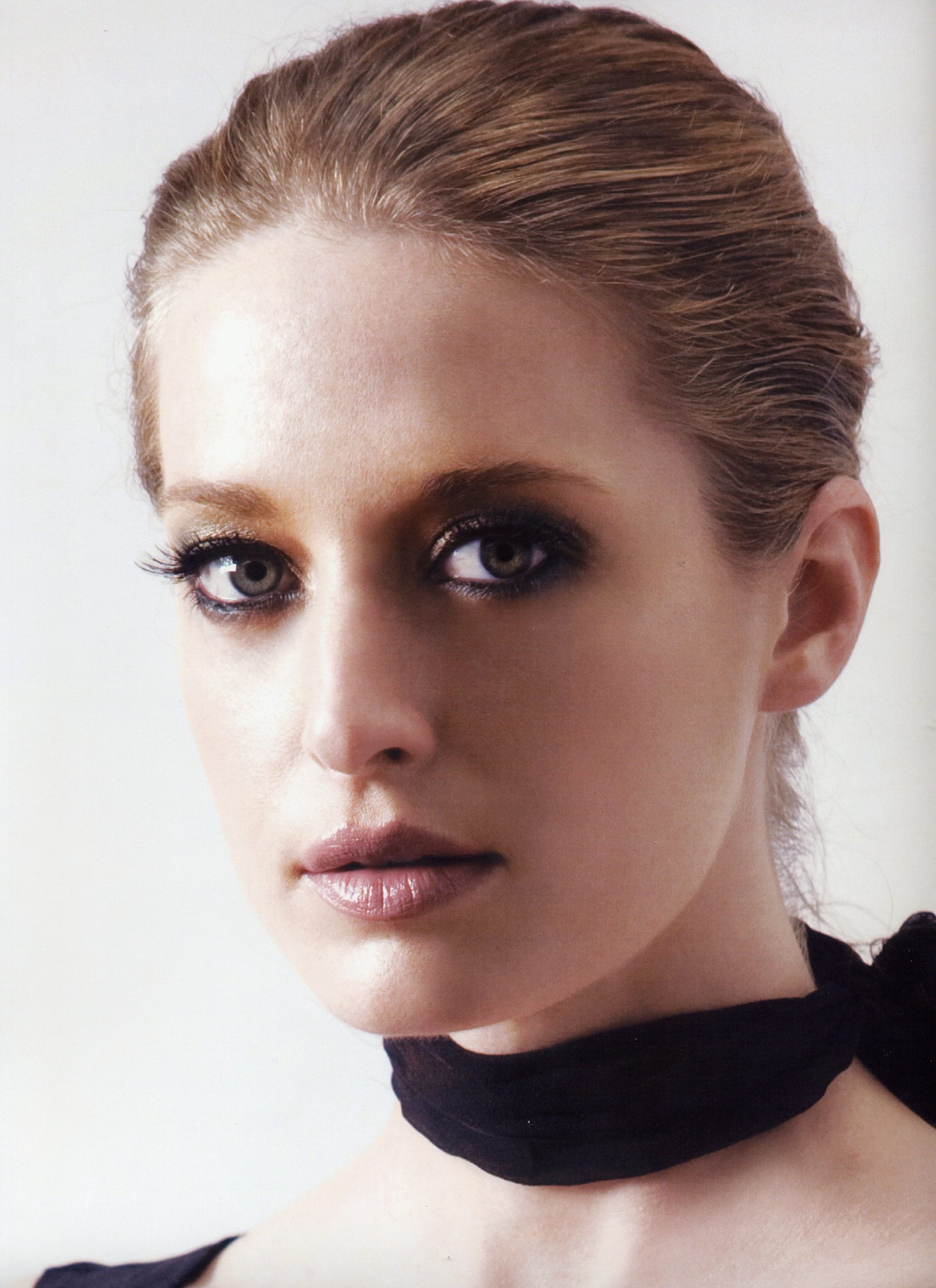 Nicola | MODELS | 株式会社アクセル